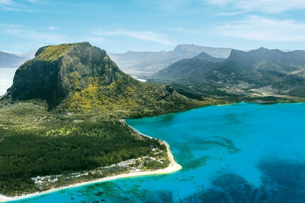 The island of Mauritius, discover why it's called the “Jewel of the ...