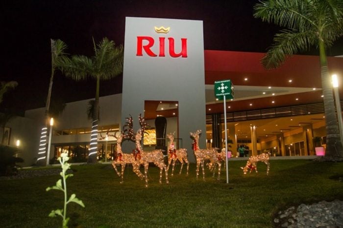 Discover the Christmas decorations at RIU hotels