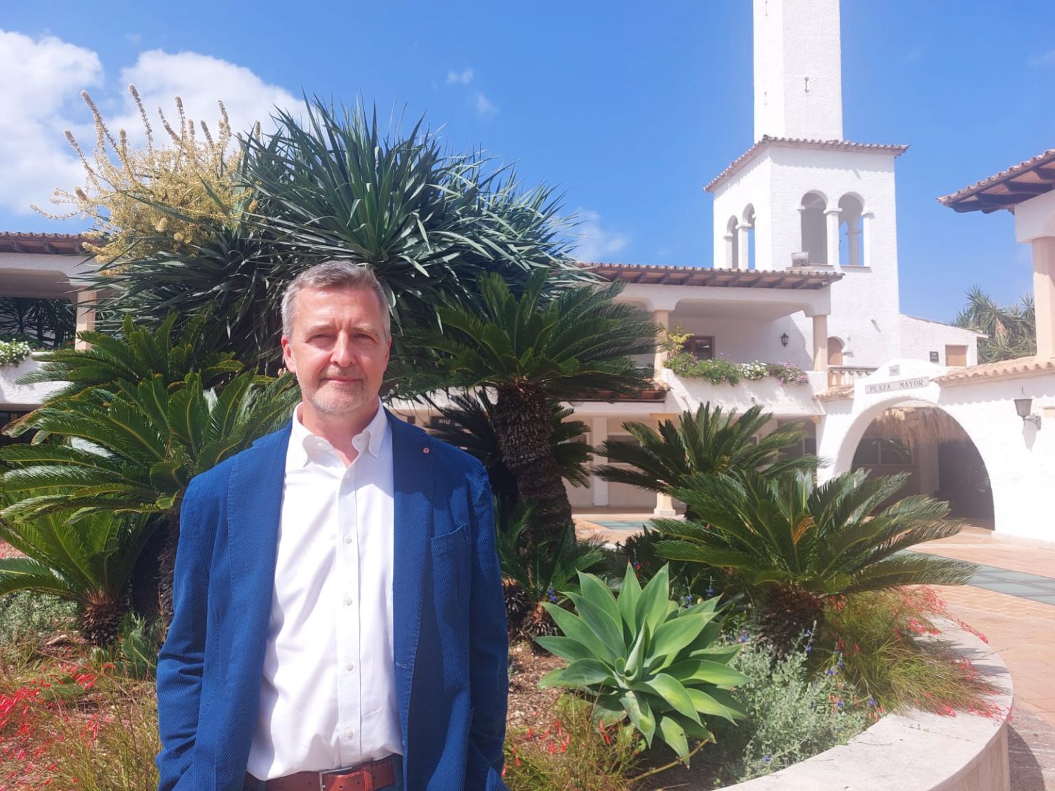 george-strauch - RIU.com | Blog