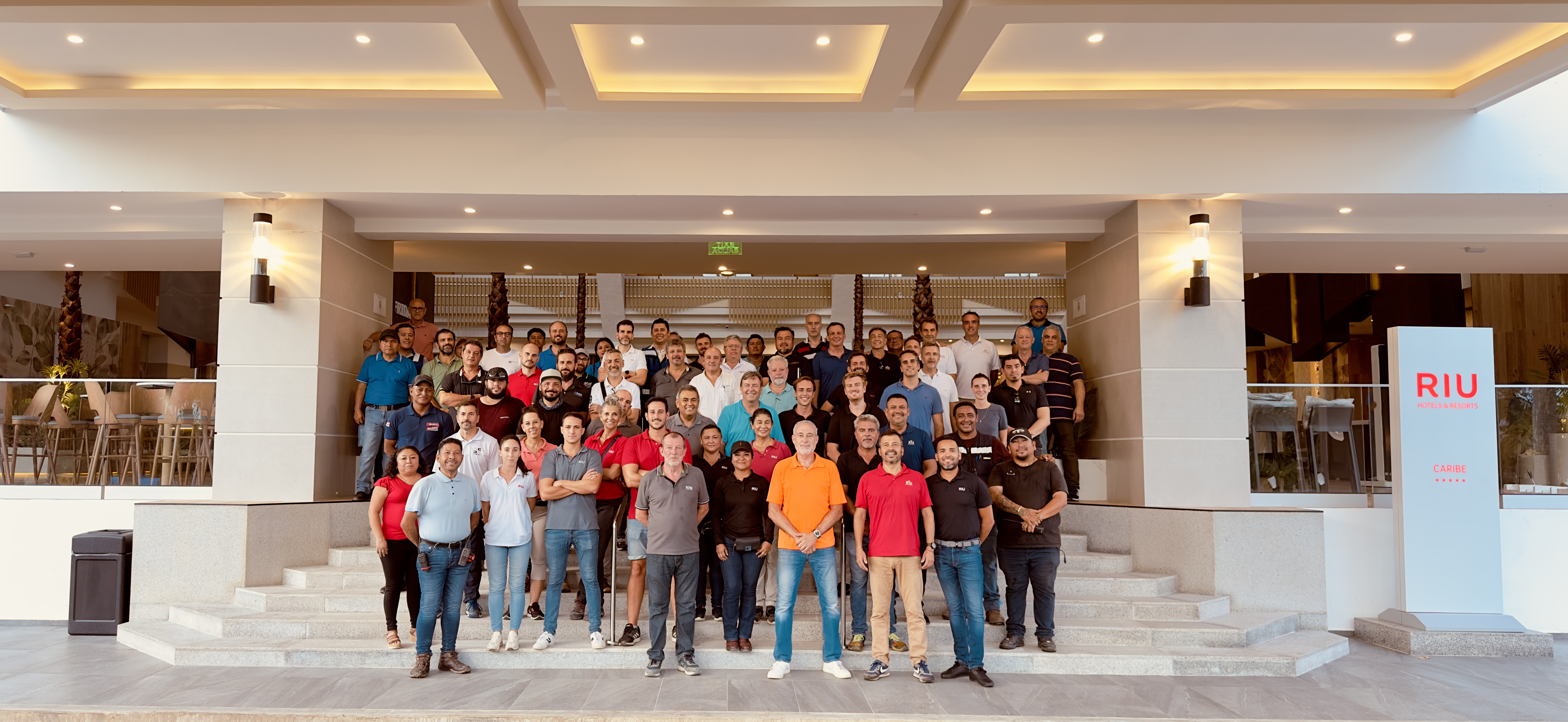 team-hotel-riu-caribe-apertura - RIU.com | Blog