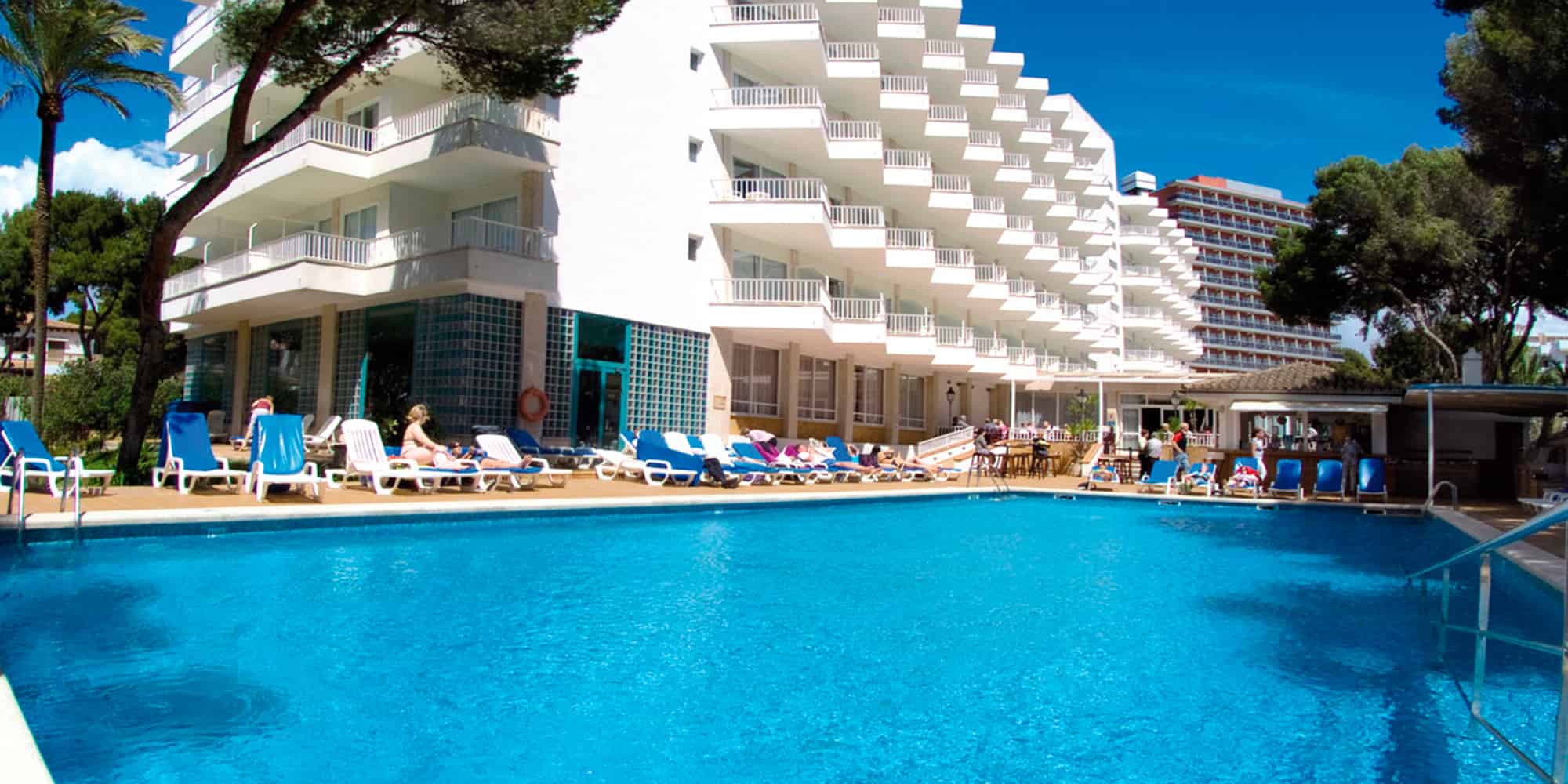 RIU Experience · Hotels for all your moments and desires